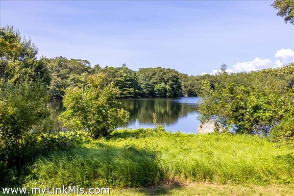 420 Lamberts Cove Road