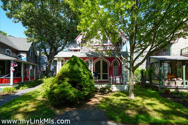44 Trinity Park