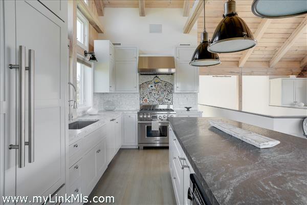 14 Katama Farm South Road