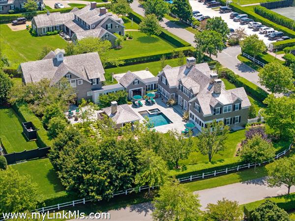 3 Field Club Lane
