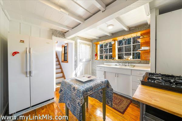 34 Massasoit Avenue